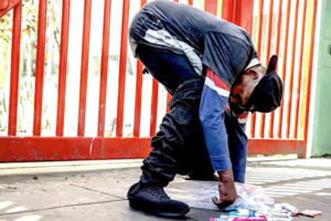 Why Fentanyl Users Are Bent Over - Addiction/Recovery eBulletin