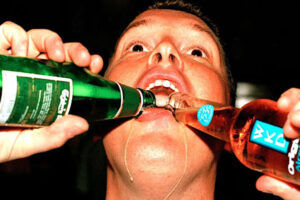 Binge Drinking Triggers Gut Damage - Addiction/Recovery eBulletin